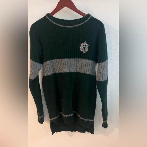 Warner Bros. | Sweaters | Universal Studios Wool Slytherin Sweater ...
